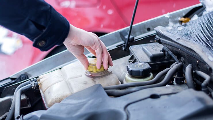 Consells manteniment cotxe parat durant estat d'alarma.